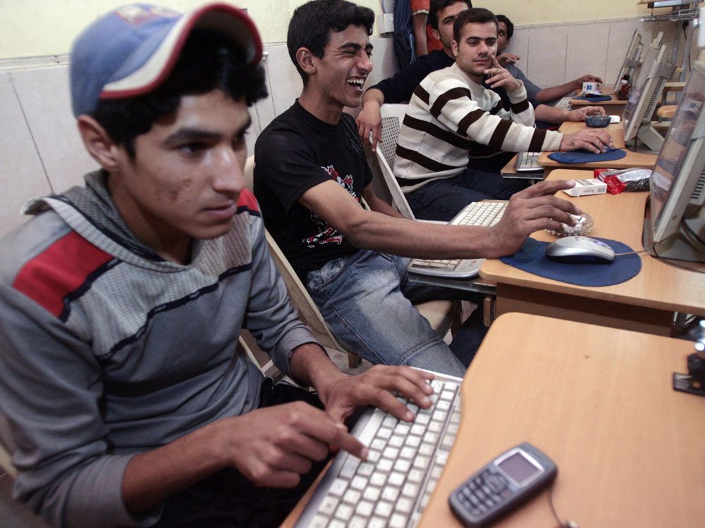 Internet use during Saddam's rule of Iraq